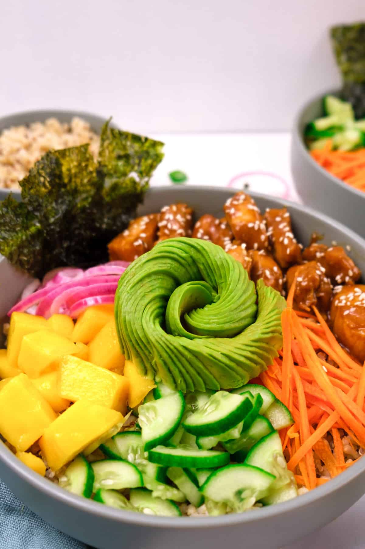 Teriyaki Chicken Poke Bowl (with Rice and Mango) - Athlete Lunchbox